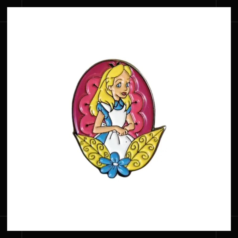 Pin Metálico - Alicia Pin